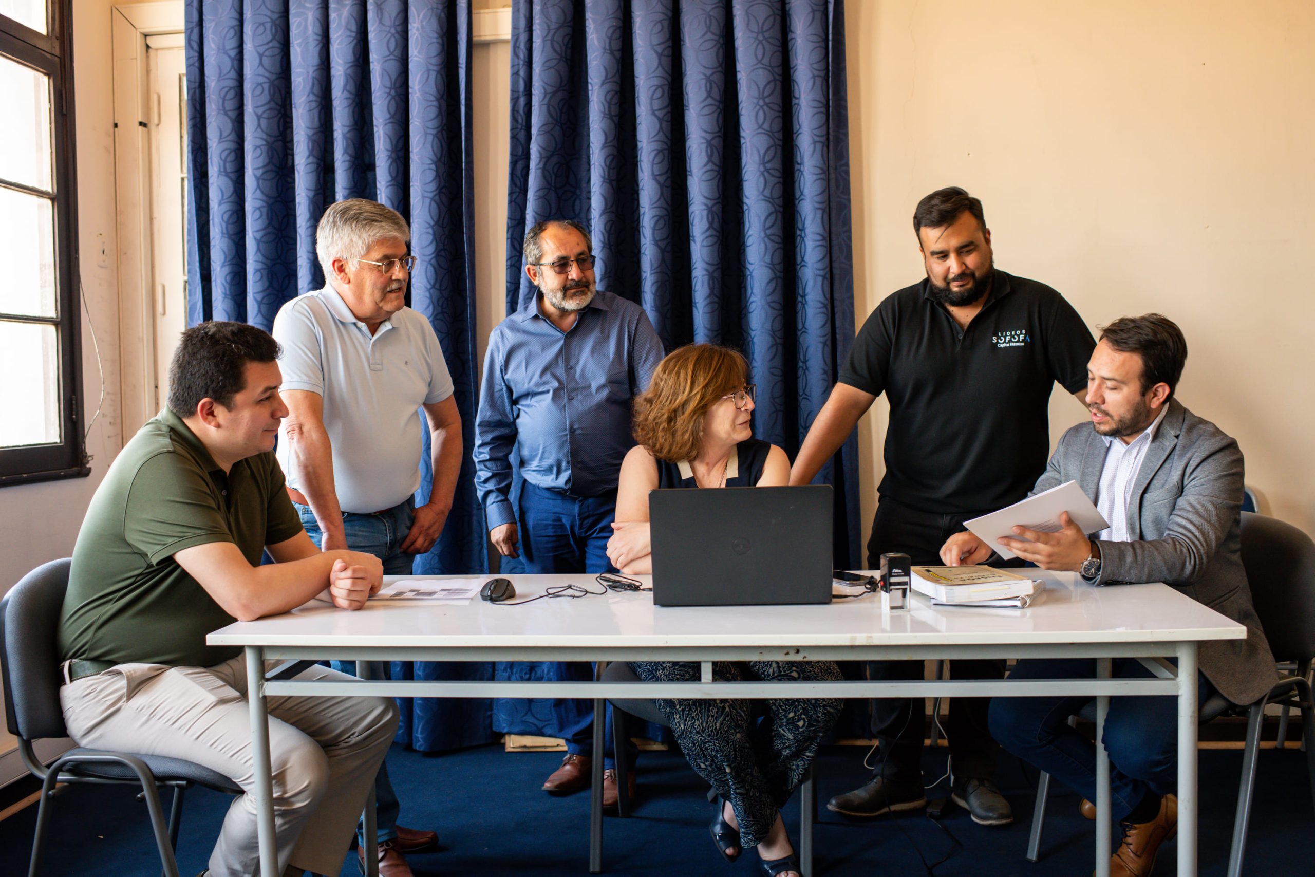 Directores Escolares en Valparaíso: Resultados Clave del Estudio CILED